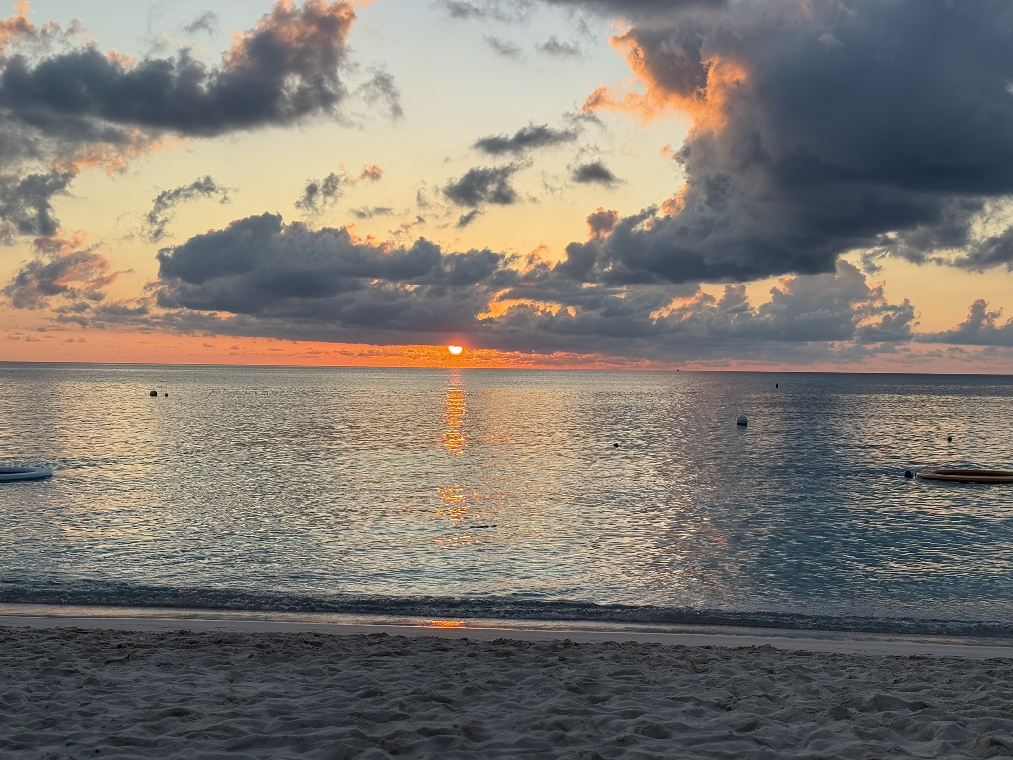 The Ultimate Grand Cayman Travel Guide (2025): Best Things to Do, Where ...