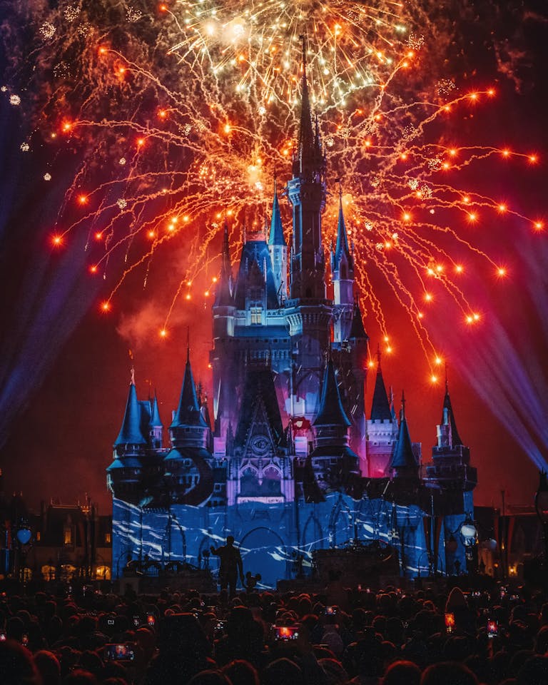 Best Time to Visit Disney World to Avoid Crowds (2025 Guide to Low ...